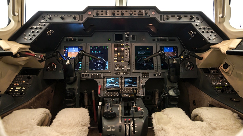 Hawker 900XP | Elliott Jets