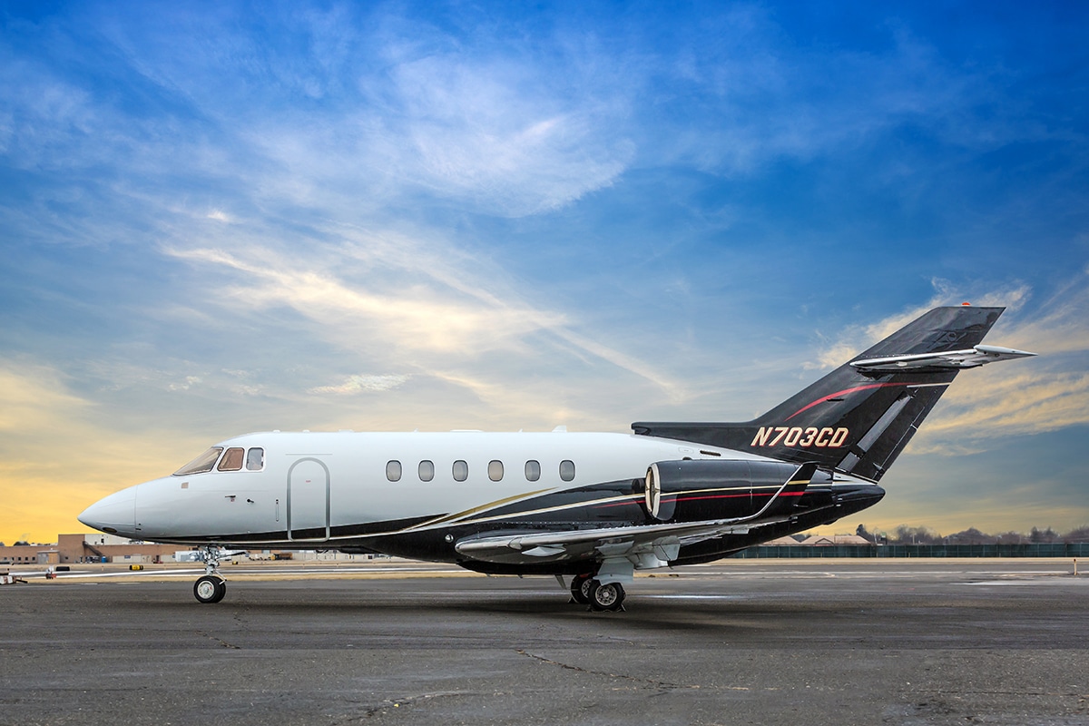 Hawker 900XP | Elliott Jets