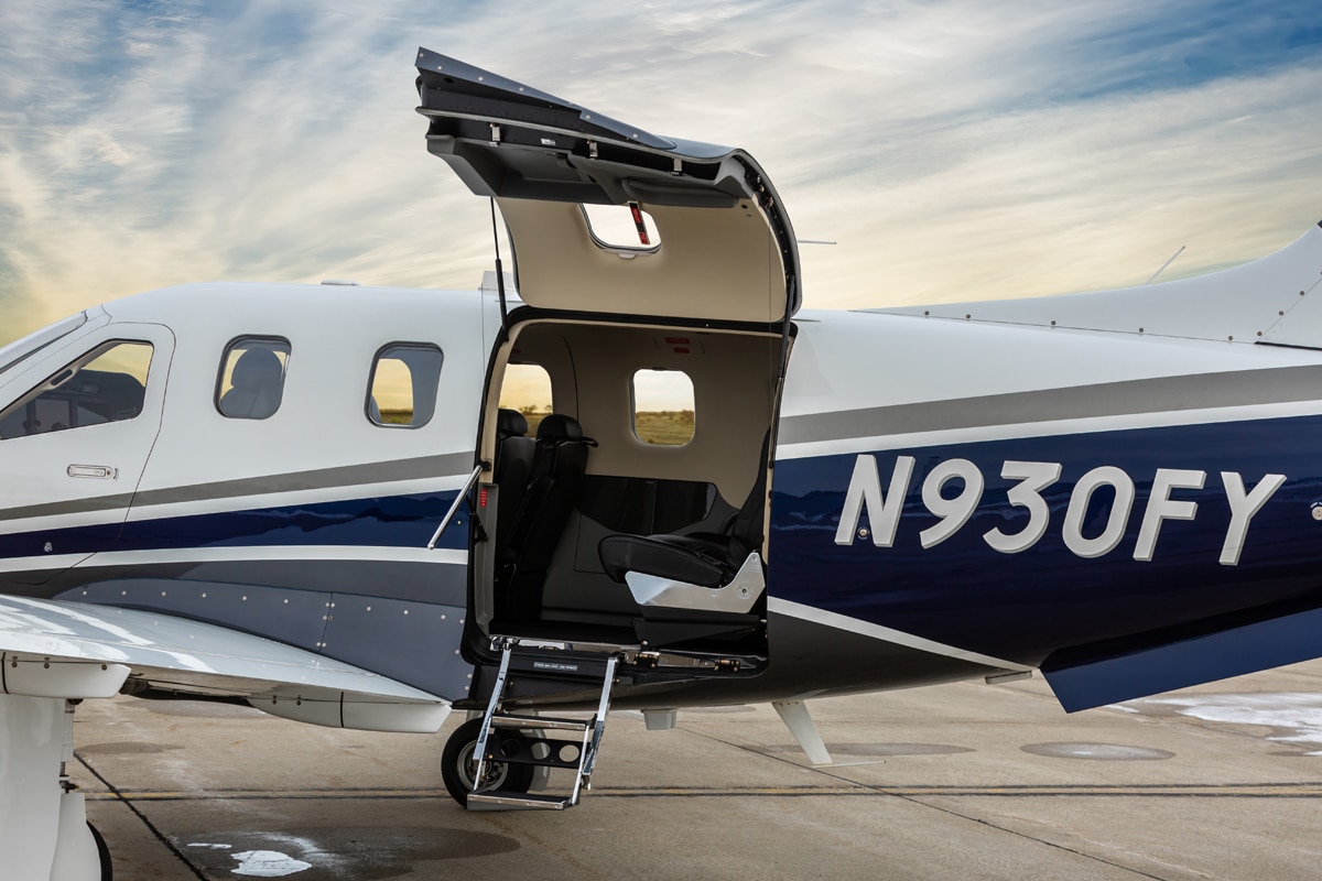 2017 TBM 930 | Elliott Jets