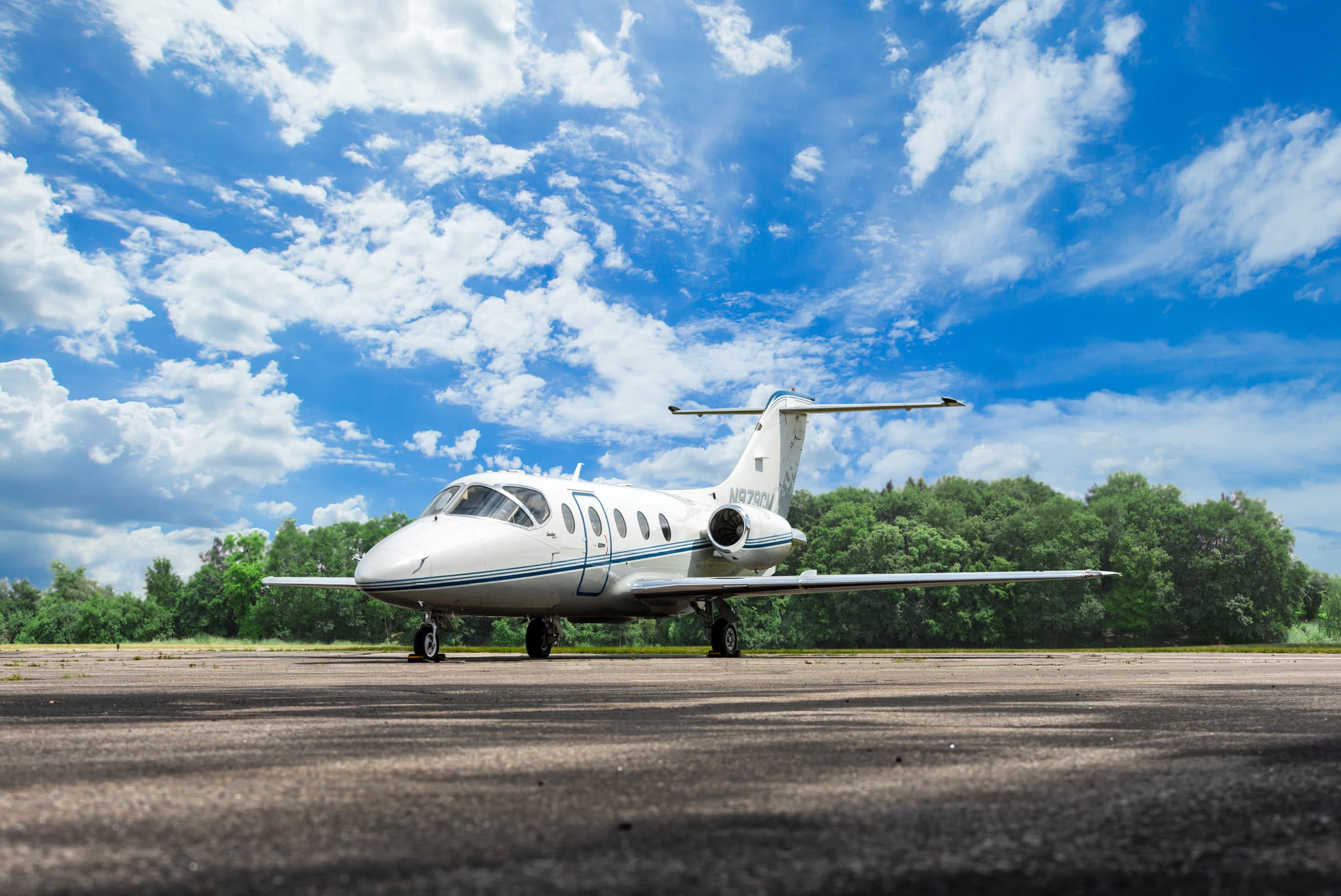 2008 Hawker 400XP | Elliott Jets