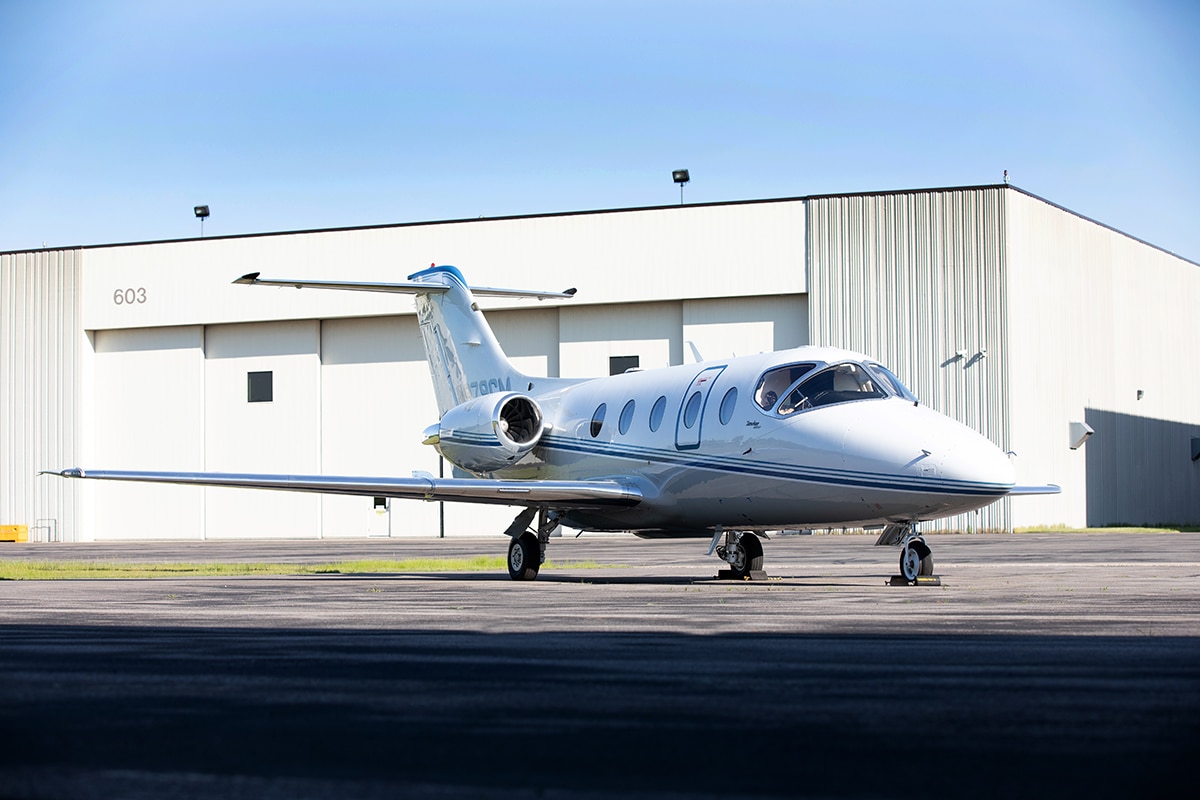 2008 Hawker 400XP | Elliott Jets