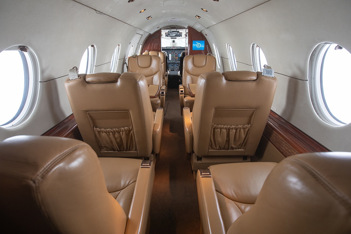 2008 Hawker 400XP | Elliott Jets