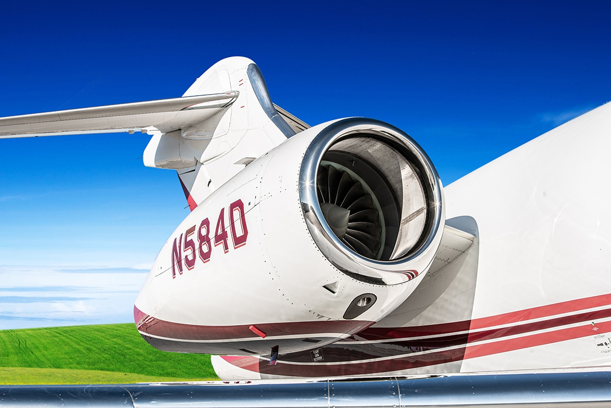 2009 Challenger 300 for Sale | Elliott Jets