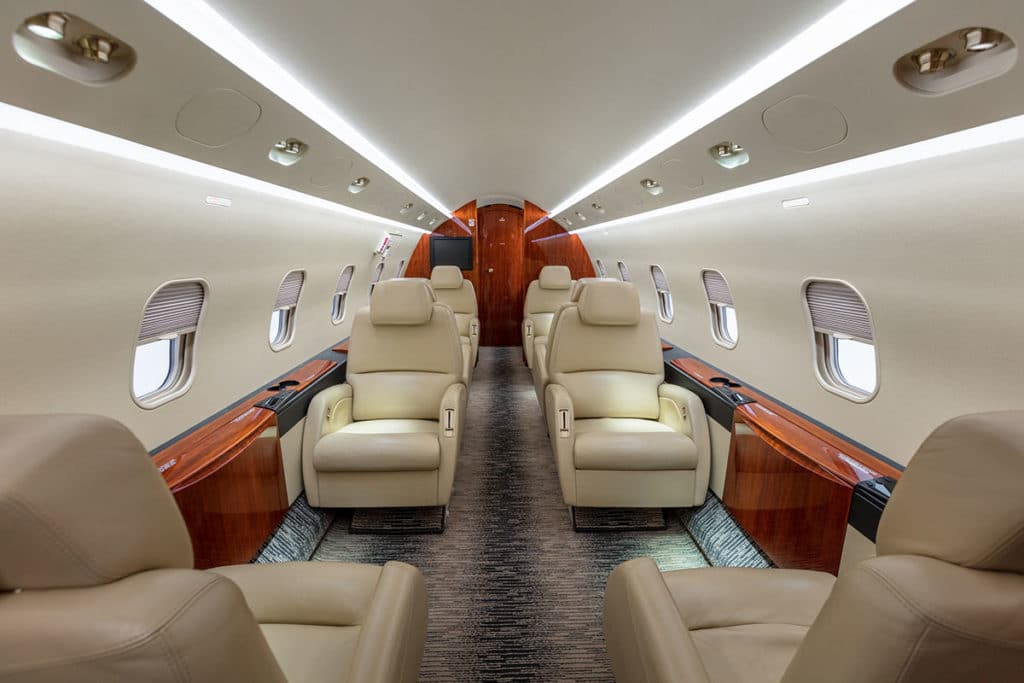 A Comprehensive Review of the Challenger 300 | Elliott Jets